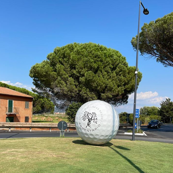 One of the world’s largest golf balls is in Tuscany – MaremmaBlog